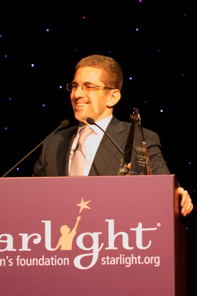 Kenneth Kaplan of Blackstone, introducing honoree Frank Cohen | Aaron ...